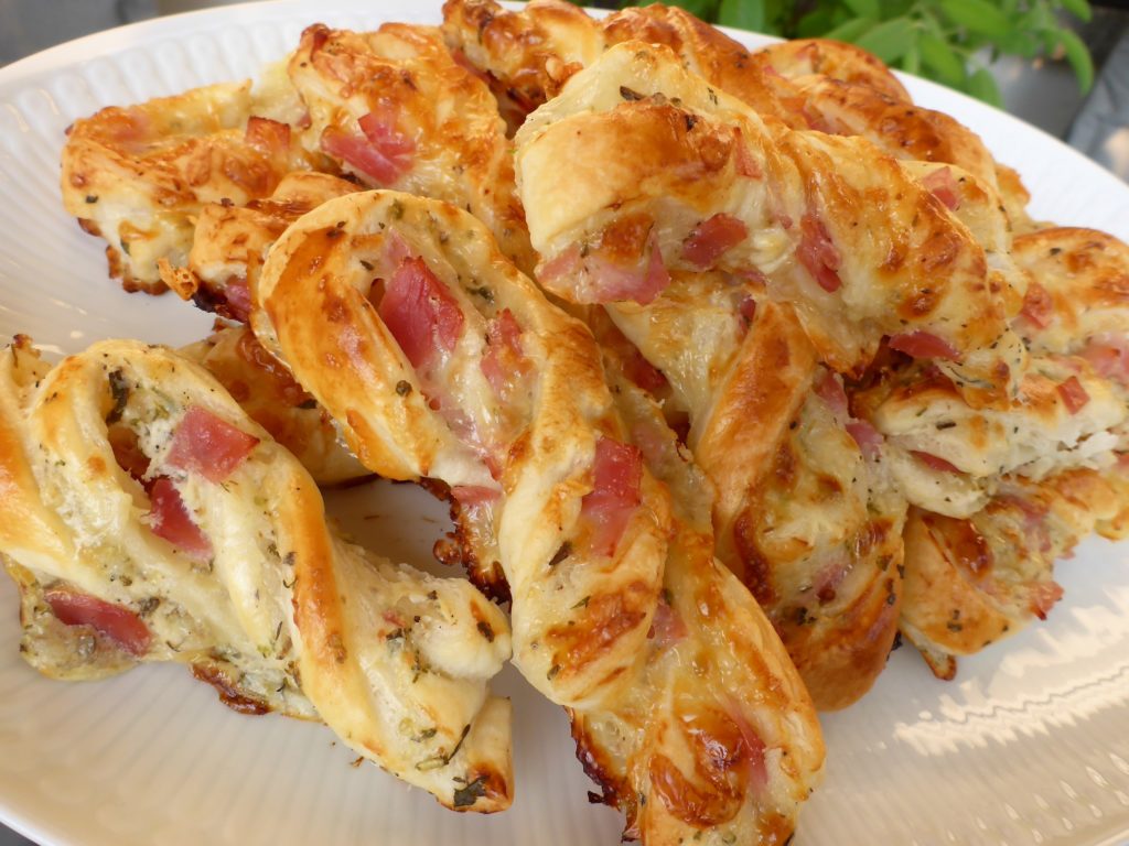 Ham and Cheese Sticks - Ester kocht