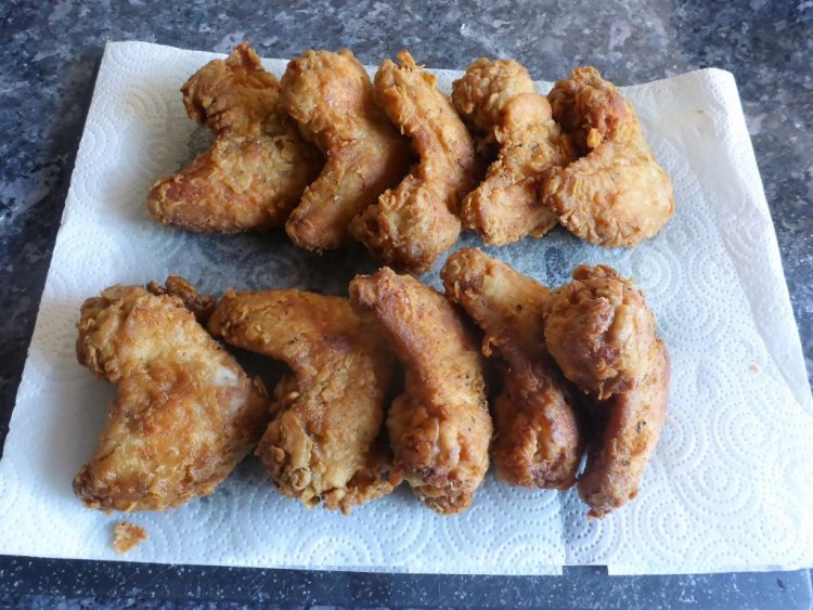 Buttermilk Chicken Wings - Ester kocht