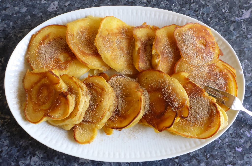 German Fried Apple Rings Batter Recipe - Ester kocht