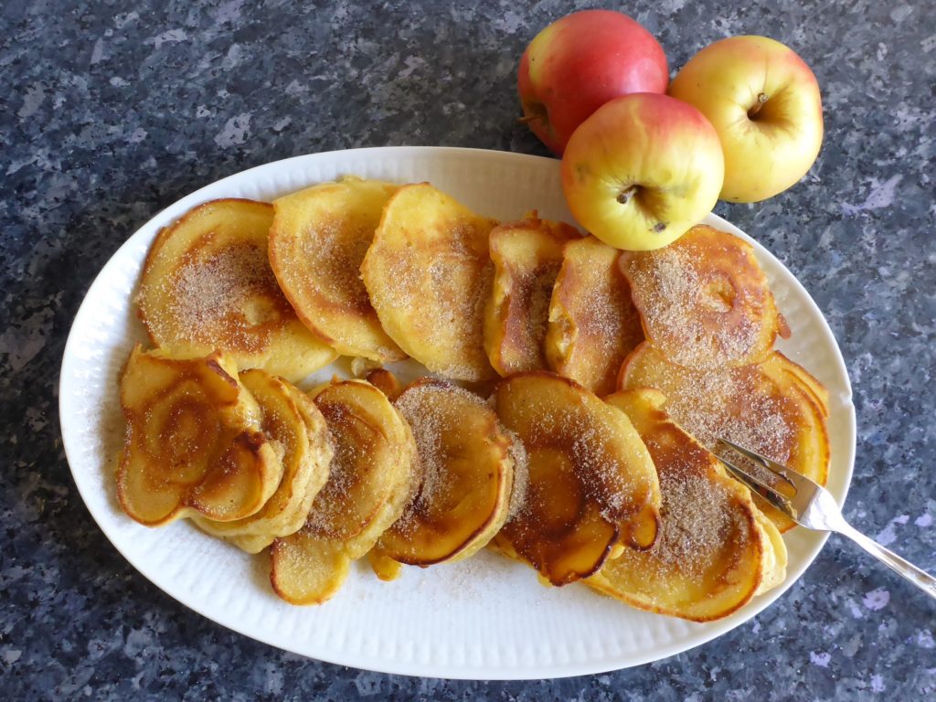 German Fried Apple Rings Batter Recipe - Ester kocht