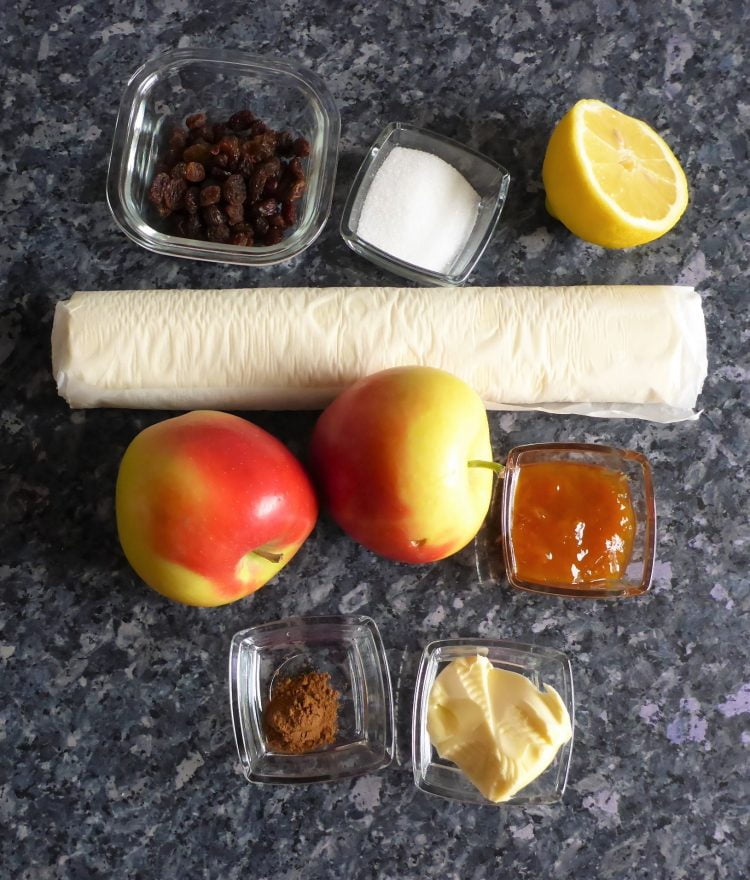 Apple Cinnamon Puff Pastry Rolls - Ester kocht