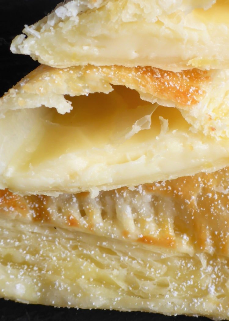 Puff Pastry Cheesecake Pockets - Ester kocht