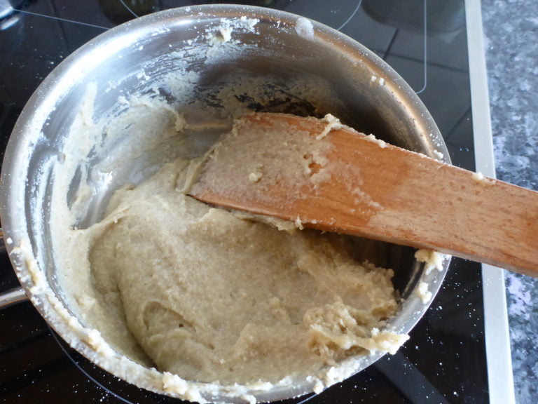 Namibian stiff porridge (Oshifima) - Ester kocht