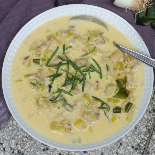 German Cheese And Leek Soup With Ground Pork - Ester kocht