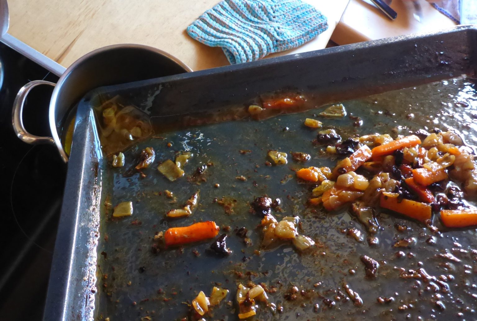 German Roasted Goose Leg And Gravy Recipe - Ester kocht