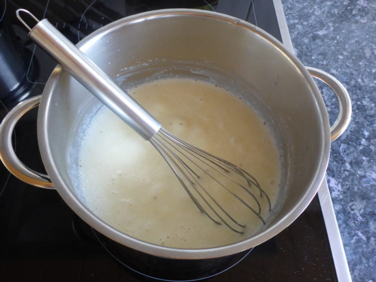 German Semolina Pudding Recipe (Grießbrei) - Ester kocht