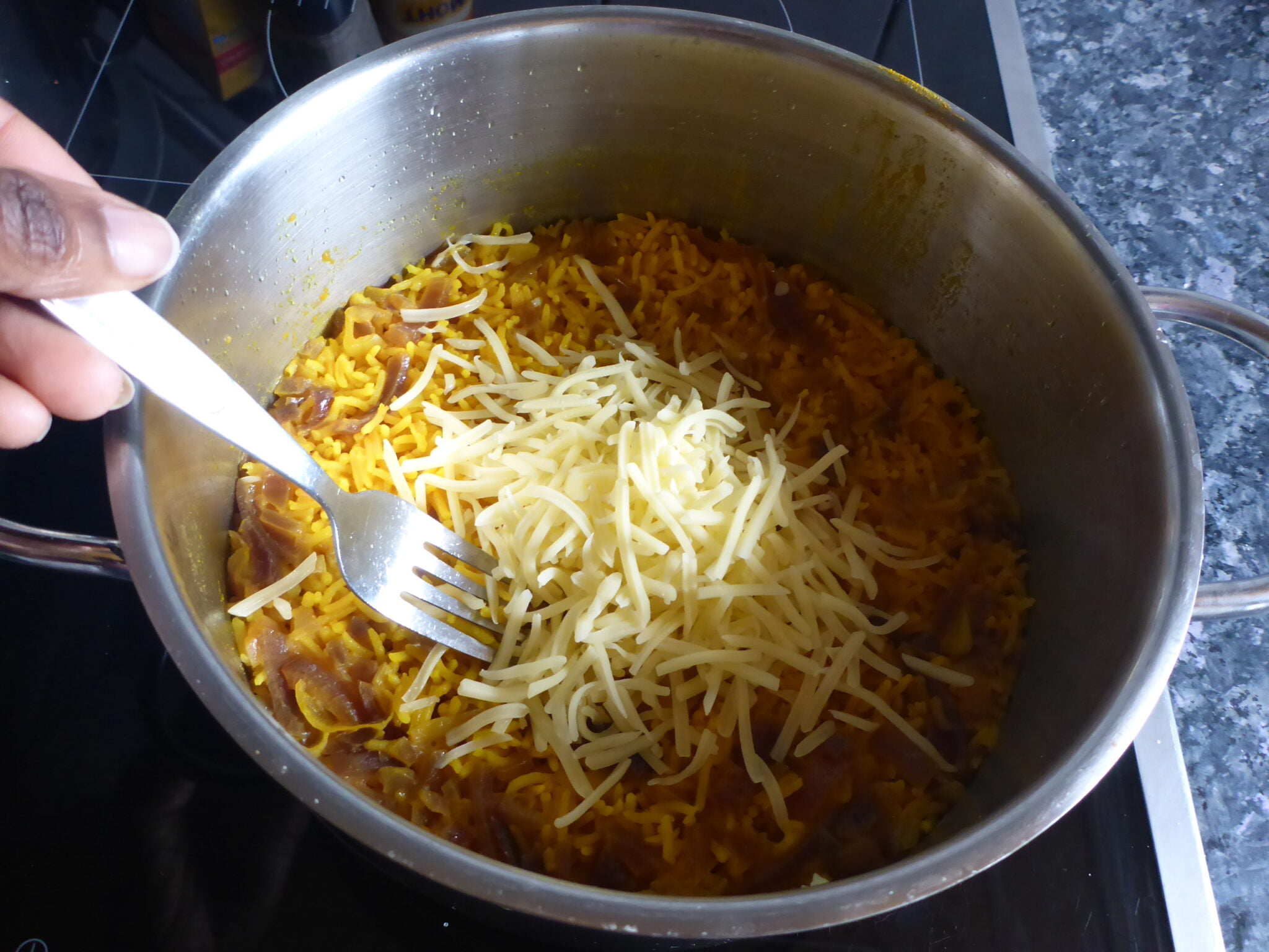 Yellow Basmati Rice With Cheese - Ester kocht