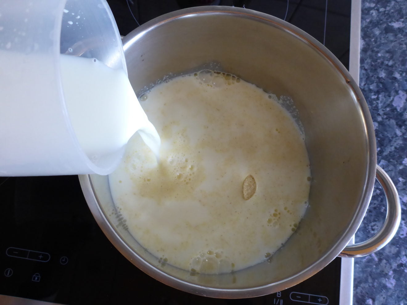 German Semolina Pudding Recipe (Grießbrei) - Ester kocht