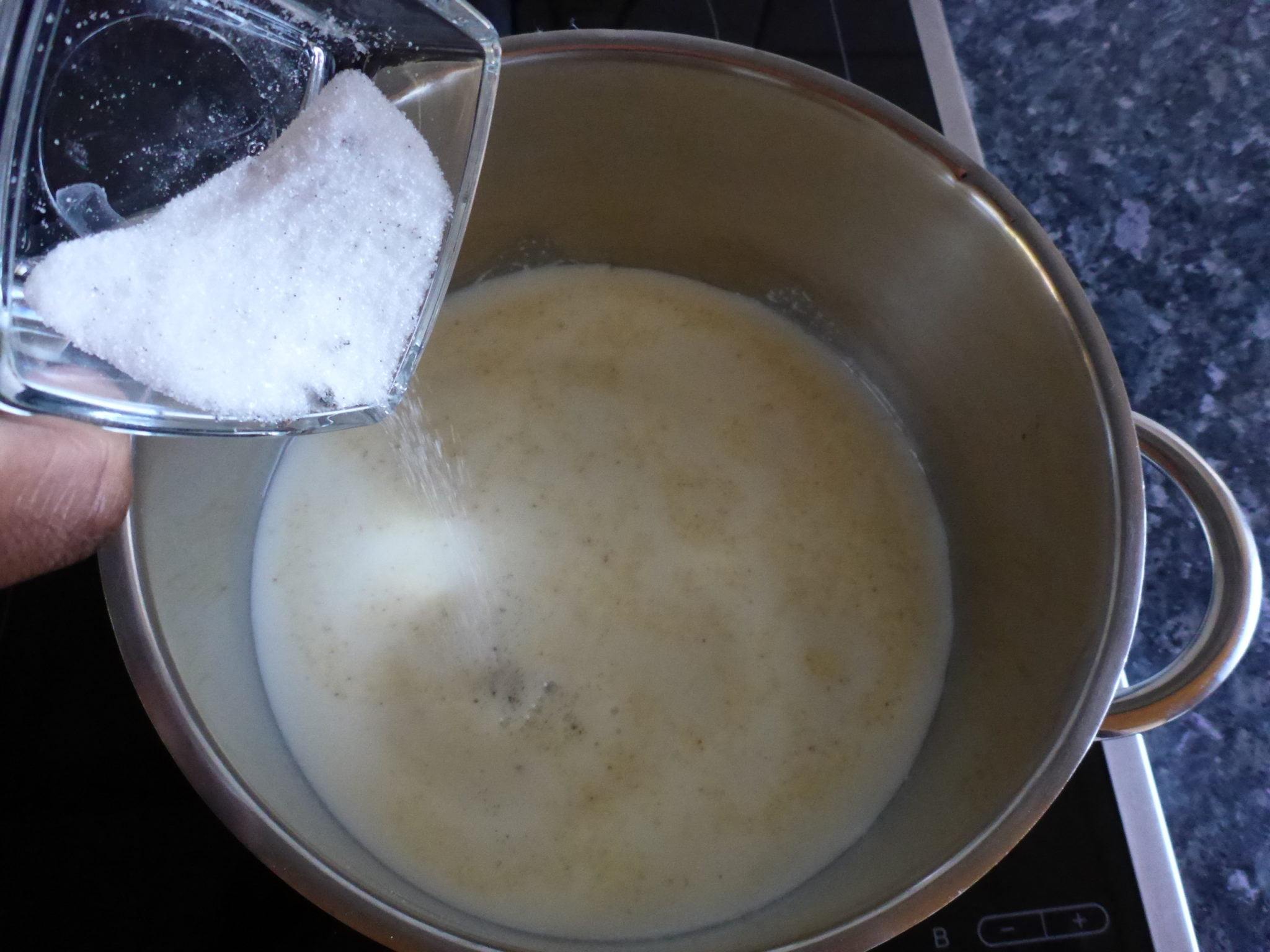 German Semolina Pudding Recipe (Grießbrei) - Ester kocht