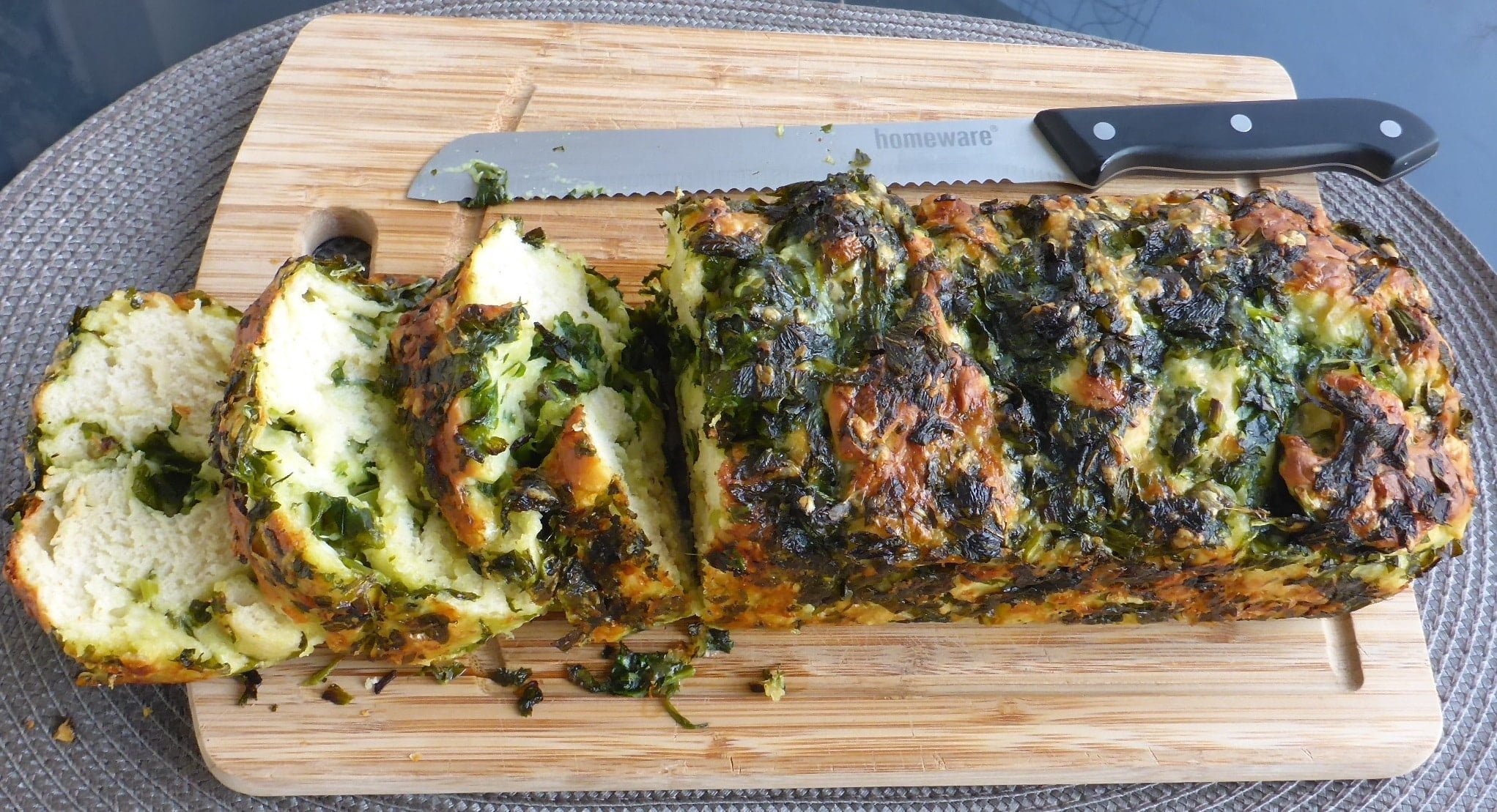 Easy Wild Garlic Bread Recipe - Ester kocht