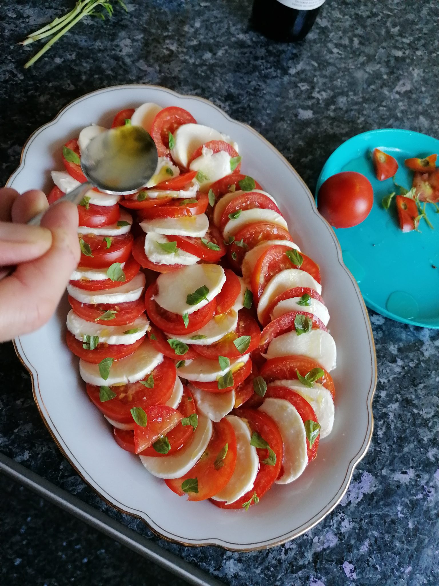 Tomato Mozzarella Basil - Ester kocht