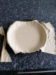 Spinach And Feta Quiche With Puff Pastry - Ester kocht