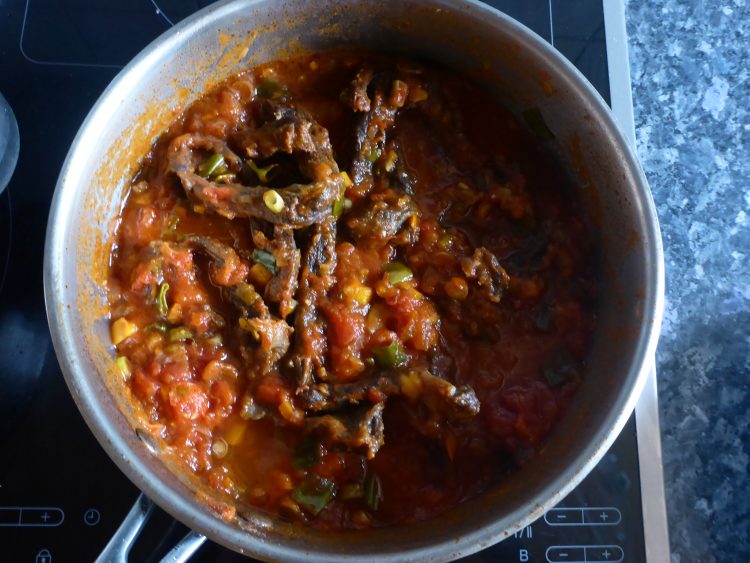Namibian Dried Meat Strips Stew (Eedingu) - Ester kocht