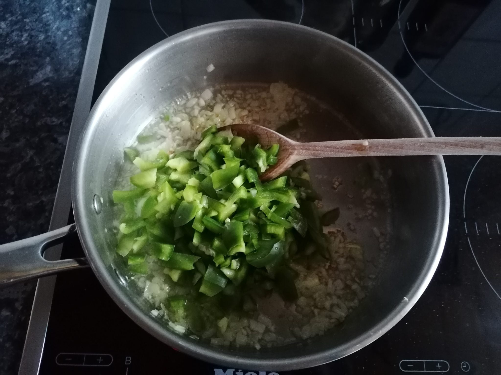 Namibian Dried Meat Strips Stew (Eedingu) - Ester kocht