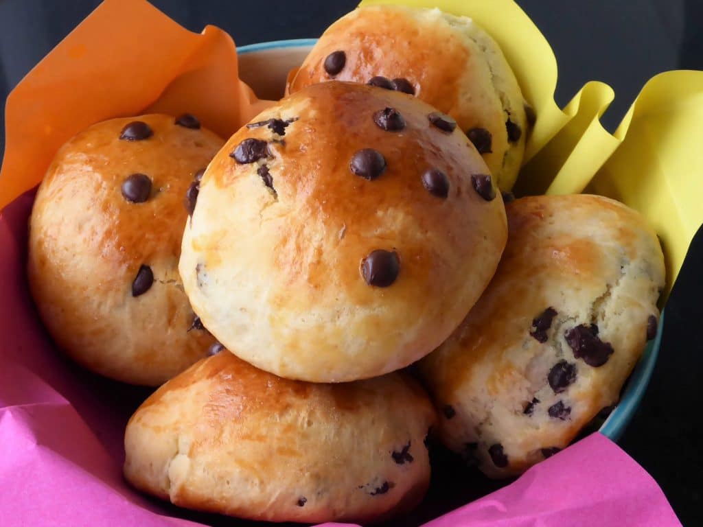 Chocolate Chip Buns WITHOUT Yeast - Ester kocht