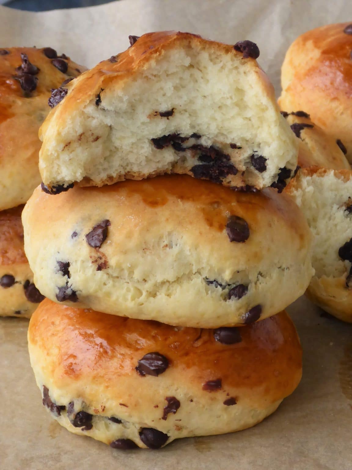 Chocolate Chip Buns WITHOUT Yeast - Ester kocht