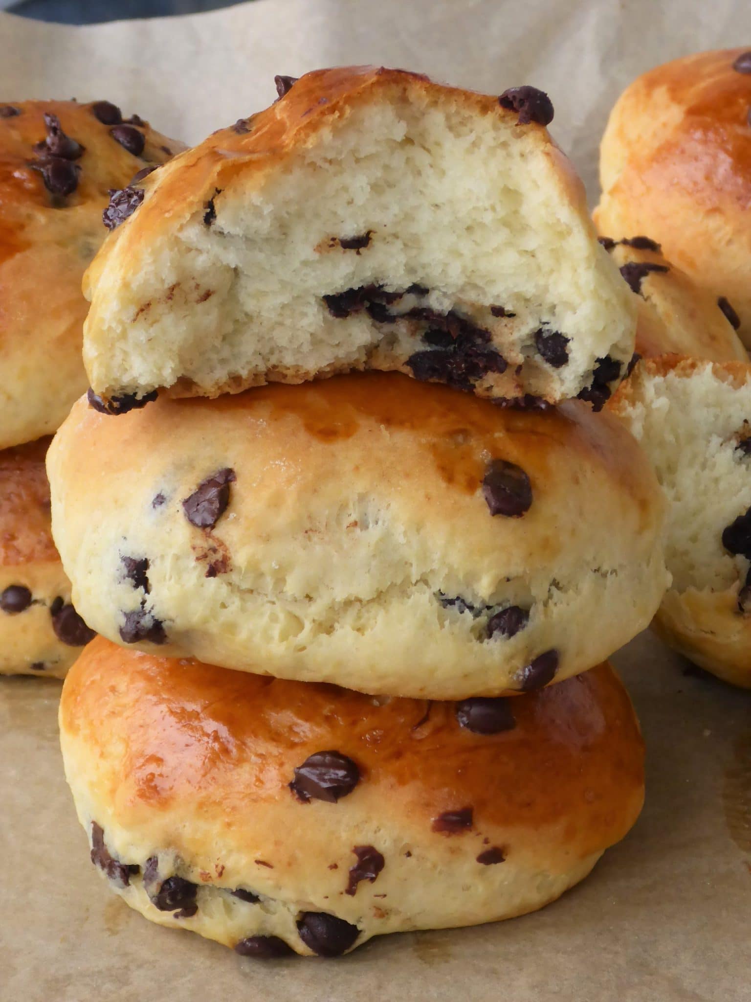 Chocolate Chip Buns WITHOUT Yeast - Ester kocht