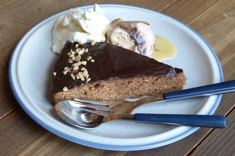 German Chocolate Hazelnut Cake - Ester kocht