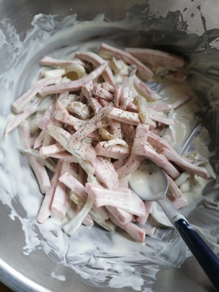German Meat Salad (Fleischsalat) - Ester kocht