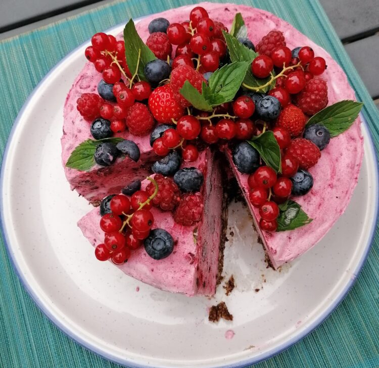 No Bake Berry Cheesecake - Ester kocht