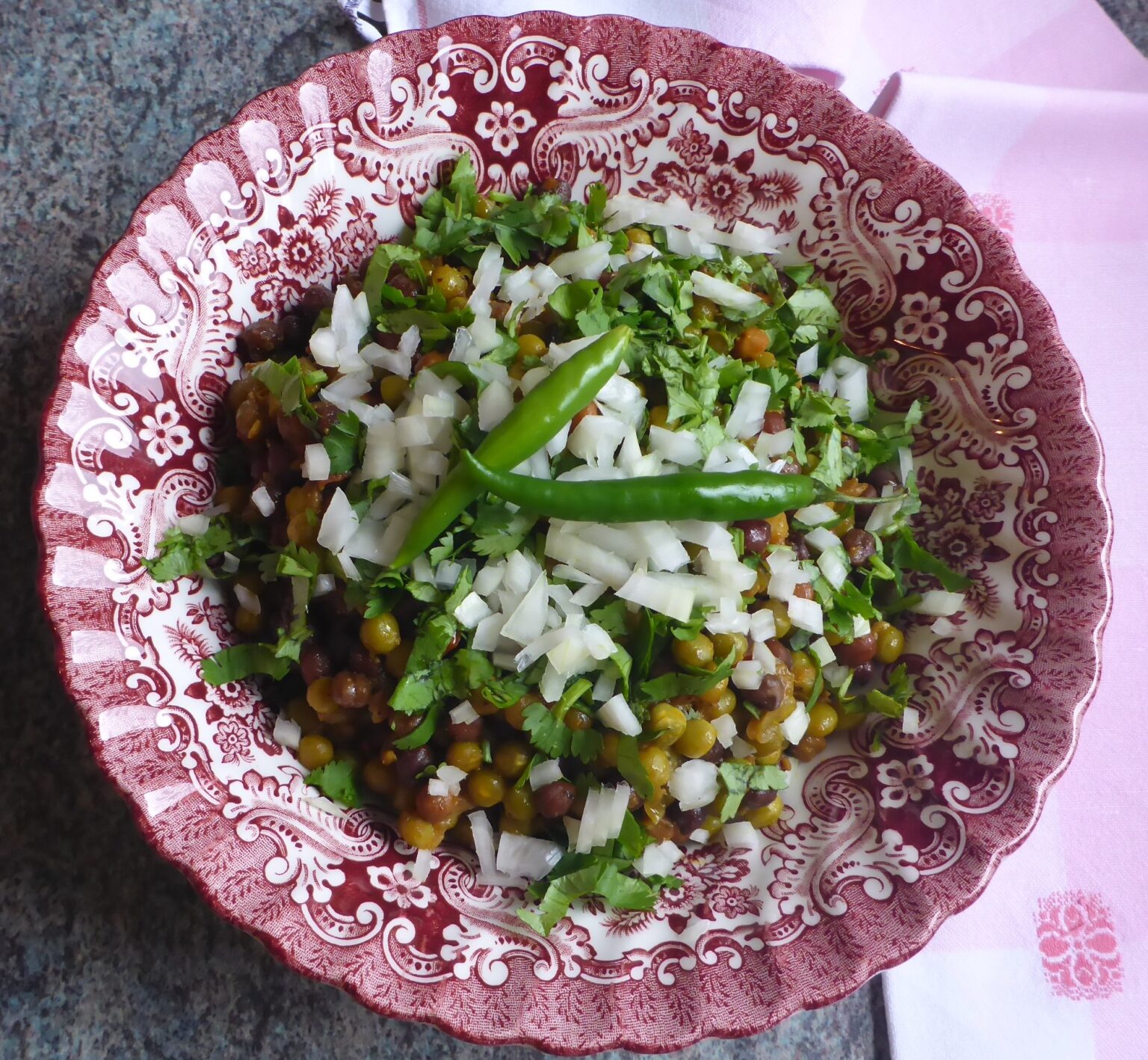 Nepalese Chickpea Stew Vegan (Chana Ani Kerau) - Ester kocht