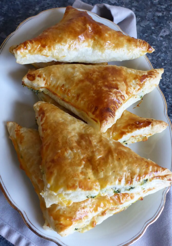 Spinach And Feta Triangles - Ester kocht
