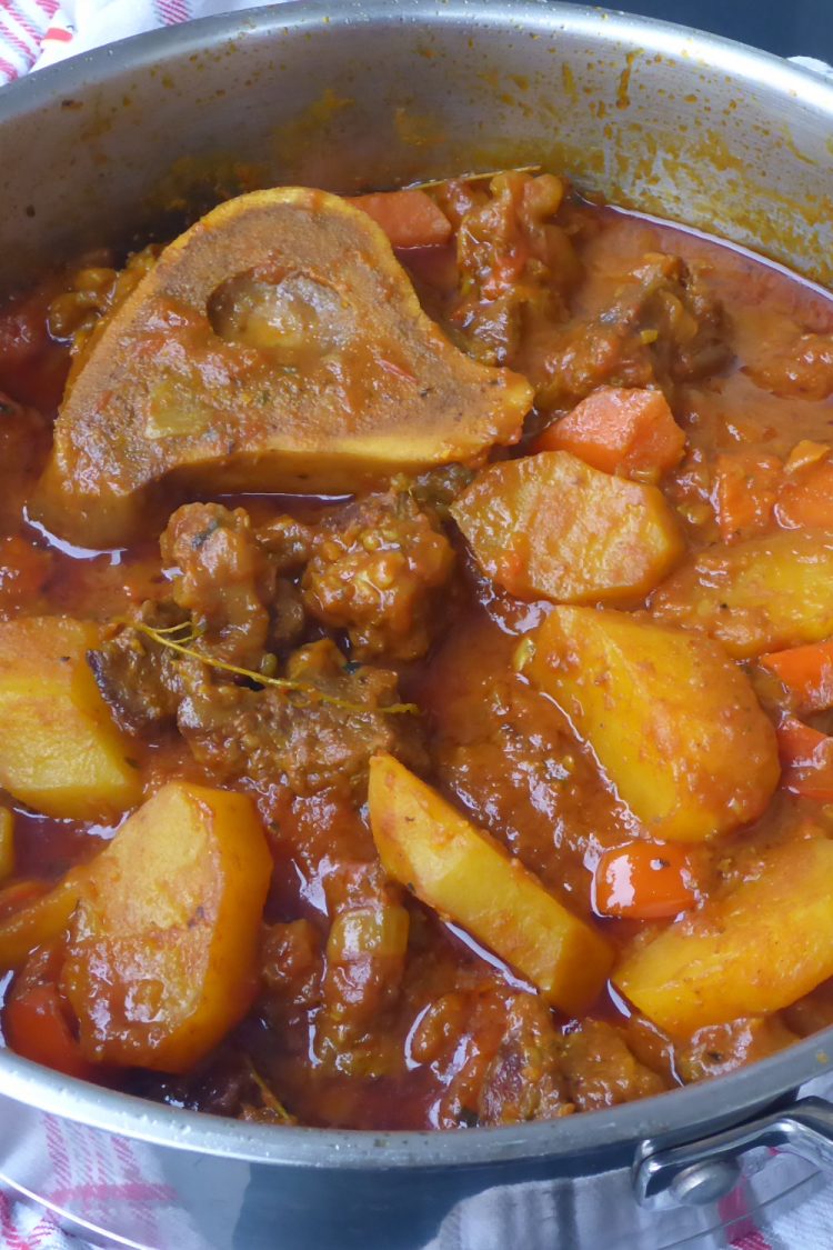 Namibian Beef Stew With Potatoes And Carrots - Ester kocht