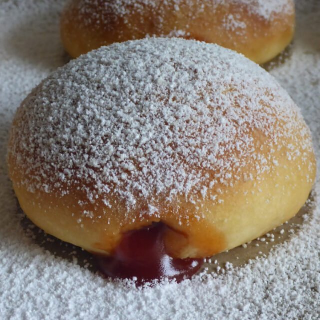 Baked Berliner Recipe (German Donuts) - Ester kocht