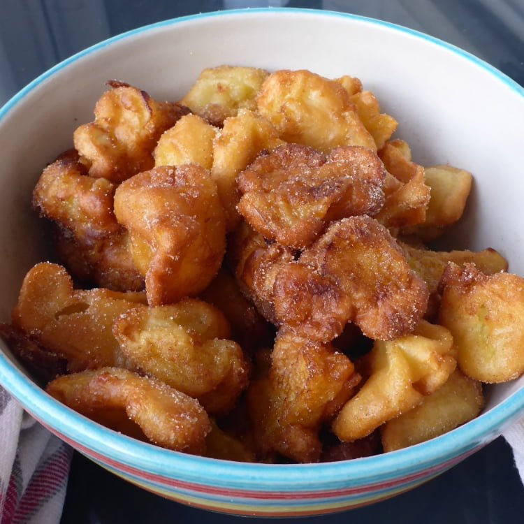 German Apple Fritters Recipe - Ester kocht