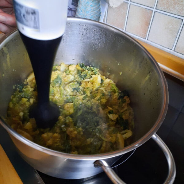 German Savoy Cabbage Puree (Wirsing) - Ester kocht