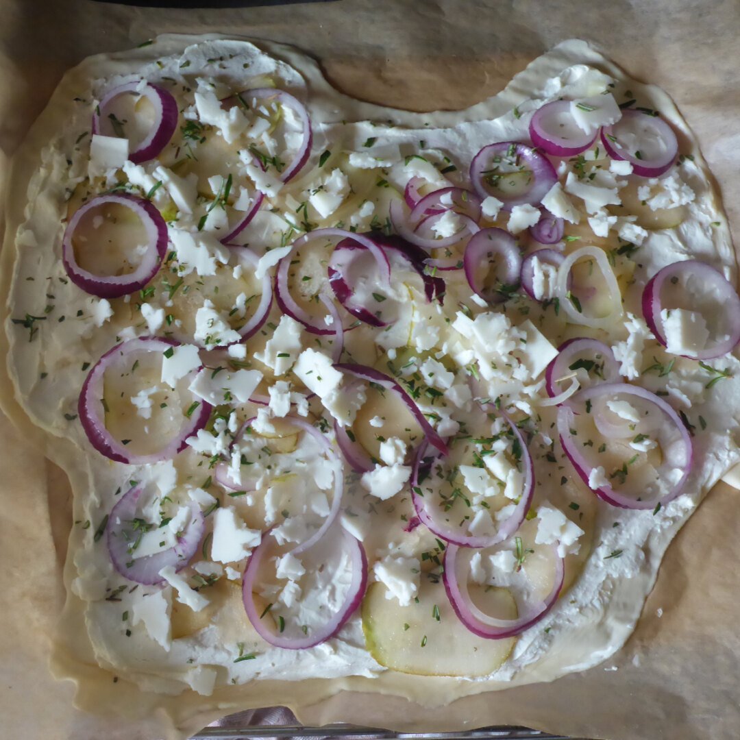 Flammkuchen Recipe With Pear And Goat Cheese - Ester kocht