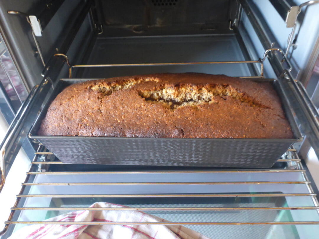 German Hazelnut Cake Recipe (Haselnusskuchen) - Ester kocht