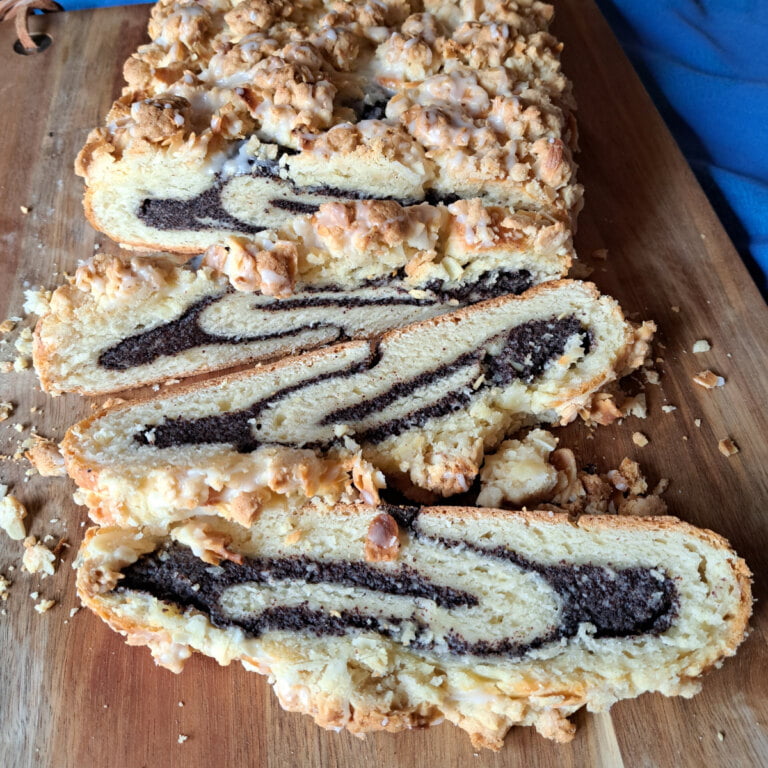 Quick German Poppy Seed Strudel (Mohnstrudel) - Ester kocht