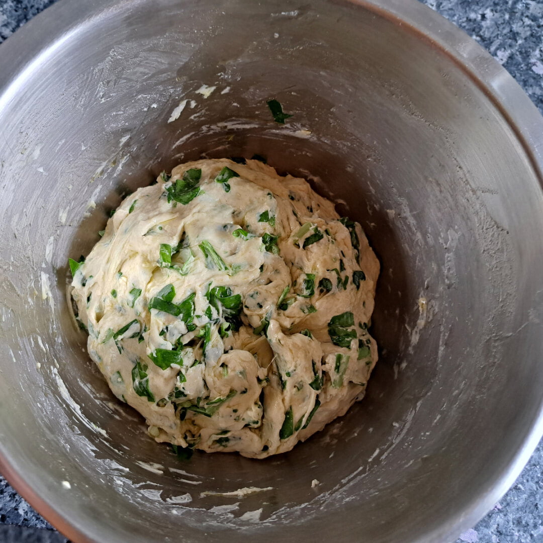 Homemade Wild Garlic Bread Rolls - Ester kocht